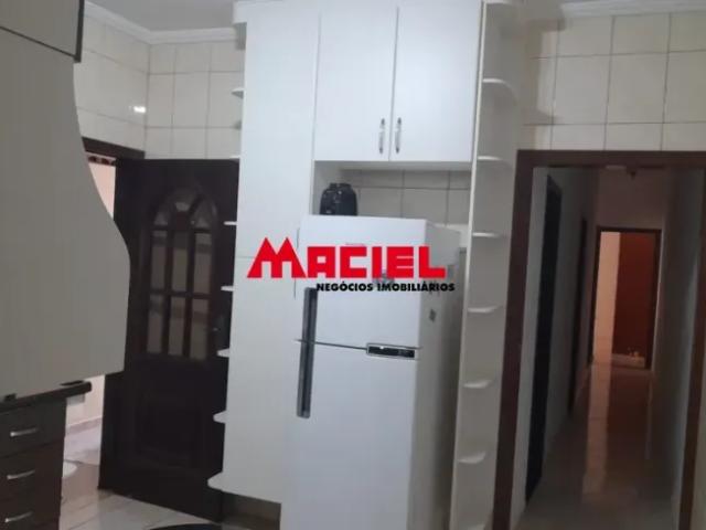 Casa no bairro Valparaiba 4 dorm R$ 554.000,00
