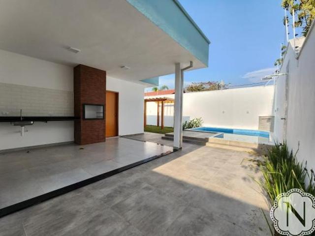Casa à venda com 3 quartos no bairro Bopiranga