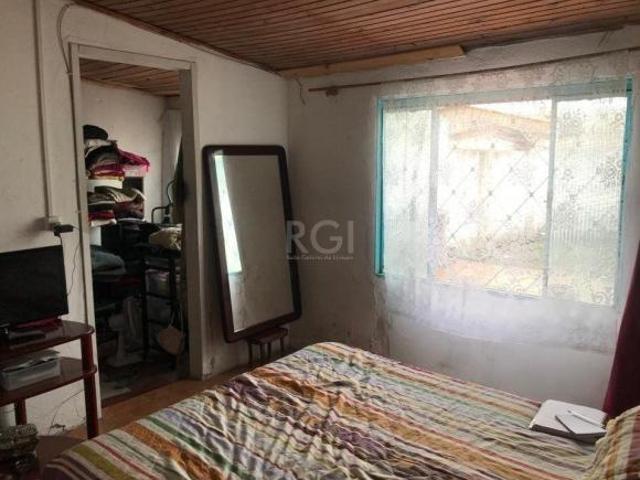 Casa no bairro Camaquã 4 dormitórios