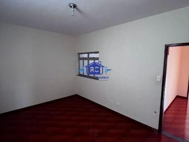 CASA NO BAIRRO CAMPO ALEGRE