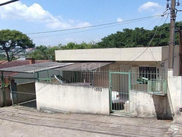 Casa no Bairro Cavalhada 4 Dormitórios