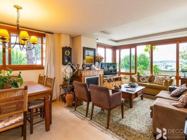Casa à venda no Bairro Cristal com 6 quartos e linda vista para o rio