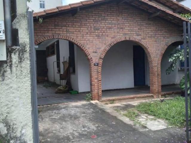CASA NO BAIRRO DA GRAÇA
