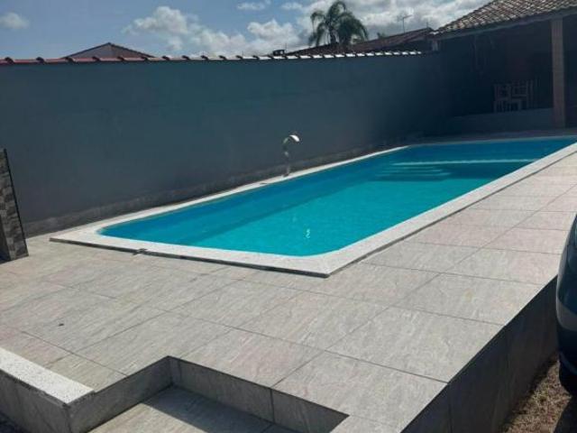 Casa No bairro Gaivota Lote inteiro com piscina a 300 metros do mar
