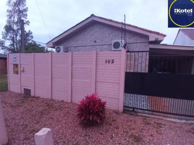 Casa no bairro Hípica 2 dormitórios