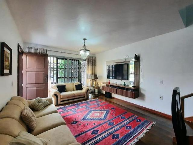 Casa no bairro Jardim Botânico