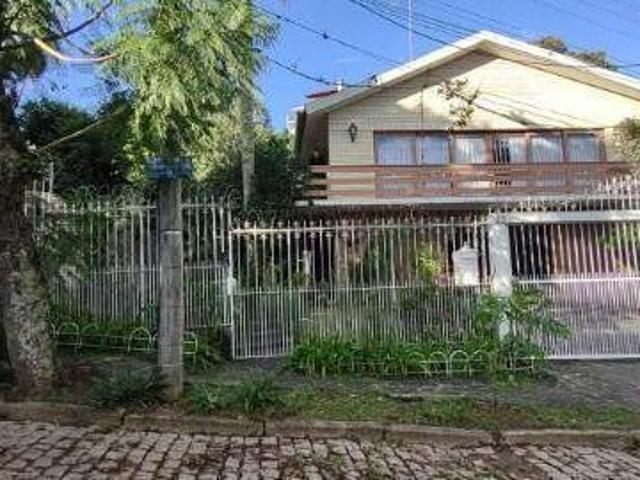 Casa no Bairro Jardim Isabel, com 5 dormitório s, e 5 banheiro