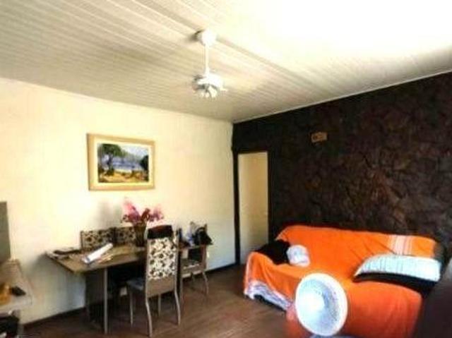 Casa no bairro Partenon de 3 dormitórios e vaga