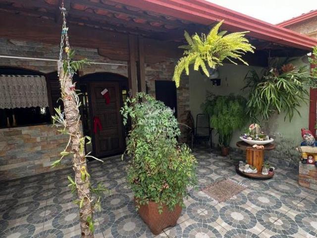 Casa no bairro Petrópolis Betim/MG Próximo ao Club FIAT