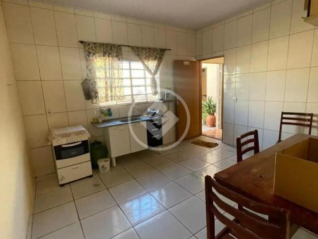 Casa no Bairro Petrópolis | R$310.000,00 | 3 quartos • 2 suítes • 1 vaga | Petrópolis | Várzea Grand