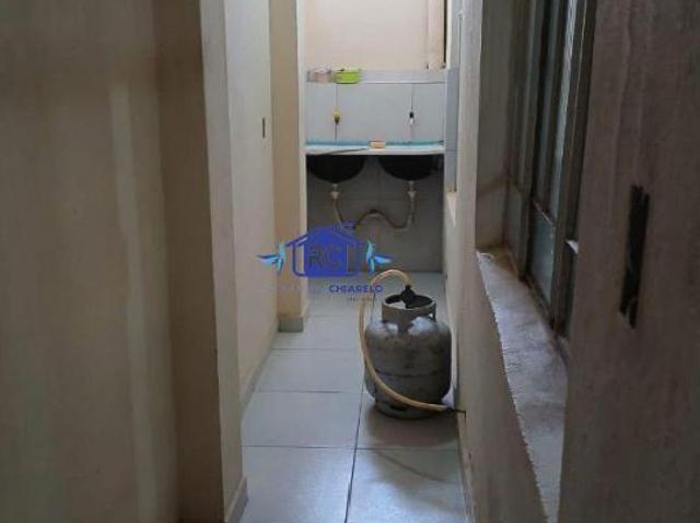 Casa no bairro queluz possuindo 3 quartos, sala,cozinha, banheiro, area de serviço e garagem.. Ar