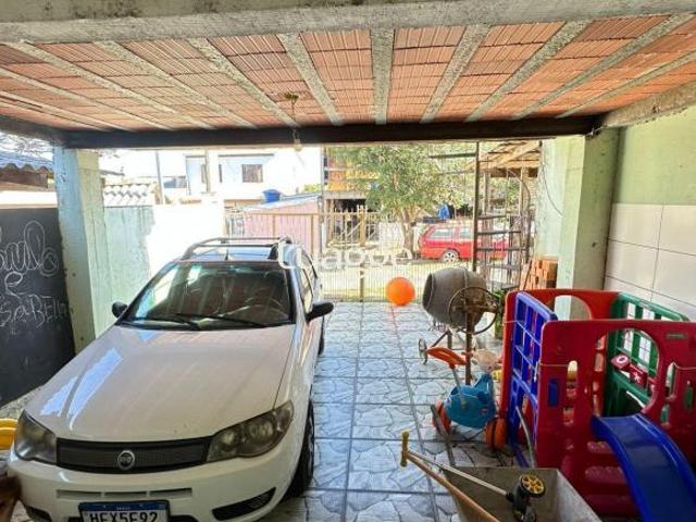 CASA NO BAIRRO RESTINGA