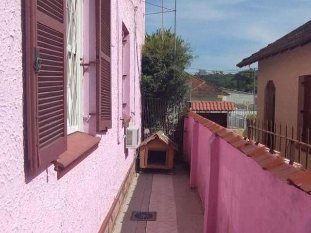 Casa no bairro Santa Tereza Vila dos Comerciários 5 dormitórios
