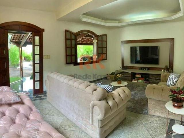 Casa no bairro Santa Amélia disponível para aluguel. 5 quartos I 5 vagas. Área 354m²