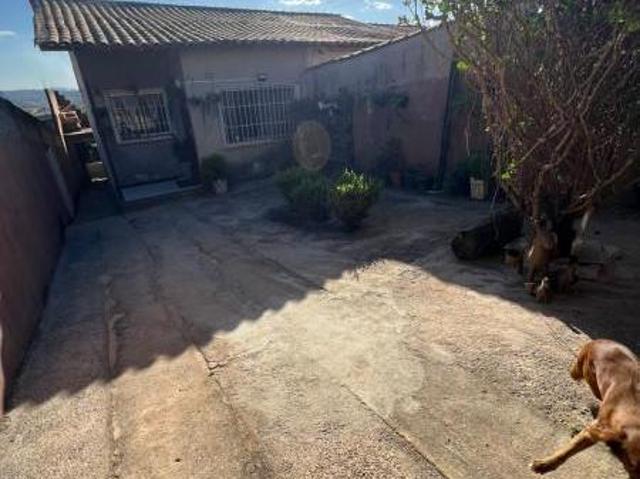 CASA NO BAIRRO SANTA CECILIA /ESMERALDAS