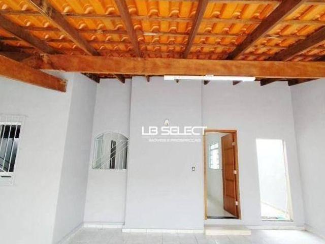 Casa com 3 dormitórios à venda, 150 m² por R$ 610.000,00 Santa Mônica Uberlândia/MG