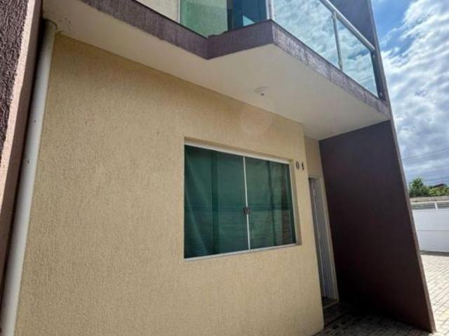 CASA NO BAIRRO SUARÃO COM 2 QUARTOS A 170 METROS DA PRAIA EM ITANHAÉM