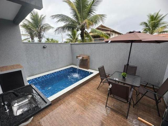 Casa no bairro Suarão em Itanhaém, no litoral sul de São Paulo, lado praia frente do mar