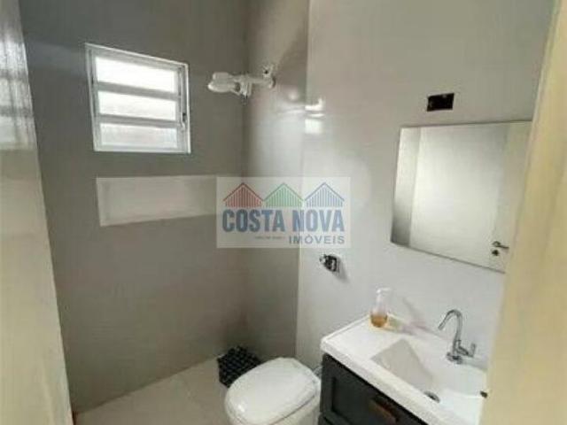 Casa no Balneário Flórida com edícula nos fundos, 2 quartos sendo 1 suíte, 3 banheiros, 6 vagas