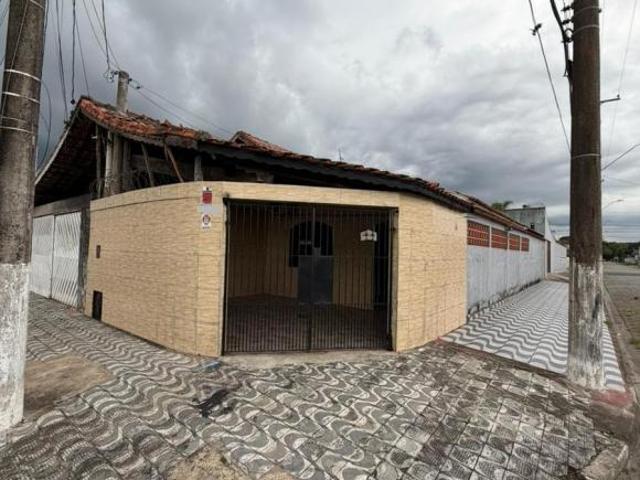 Casa no Balneário Maracanã em Praia Grande SP