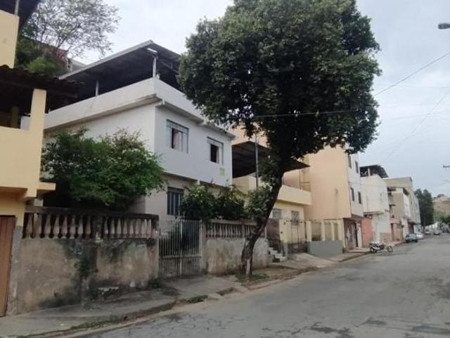 Casa no Bethania Ipatinga para venda!