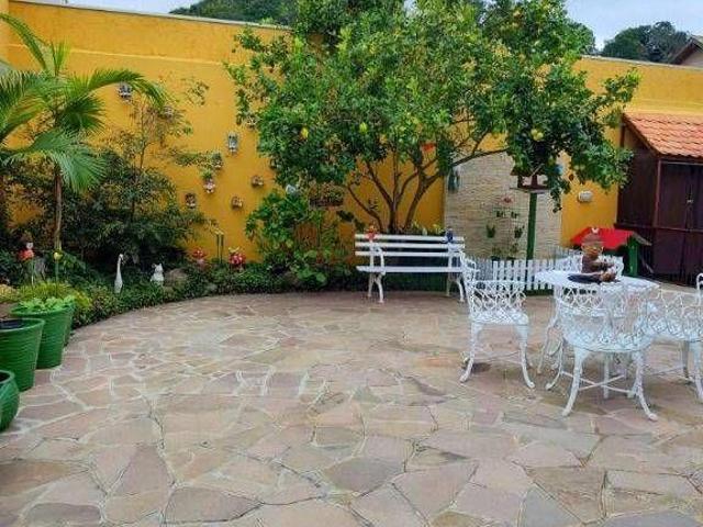 Casa no Boa Vista c/3 quartos, 3 suítes, 4 vagas