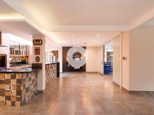 CASA NO BOA VISTA COM 328M² COM 4 QUARTOS, PISCINA, ESPAÇO GOURMET E 3 VAGAS