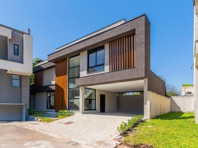 Casa no Bosque Tramontin, 03 Suítes, 04 Vagas, Amplo Jardim, Ecoville, Curitiba