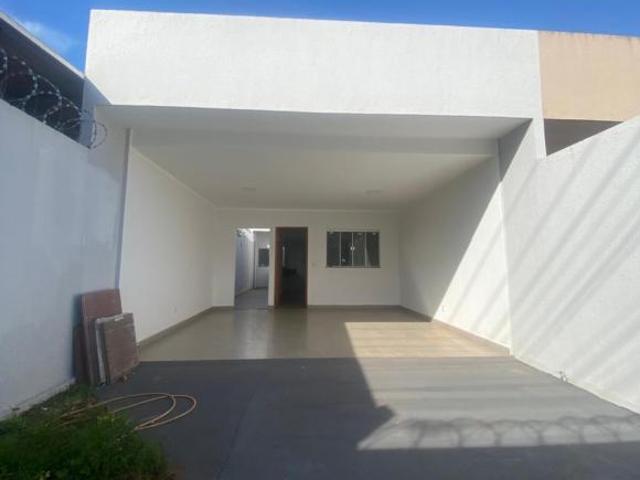 Casa no Brisas da Mata com Área Íntima Totalmente Separada Casa de Rua com 3 Quarto s por R$ 370000