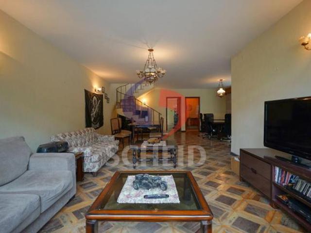 CASA NO BROOKLIN COM 500m² DE TERRENO