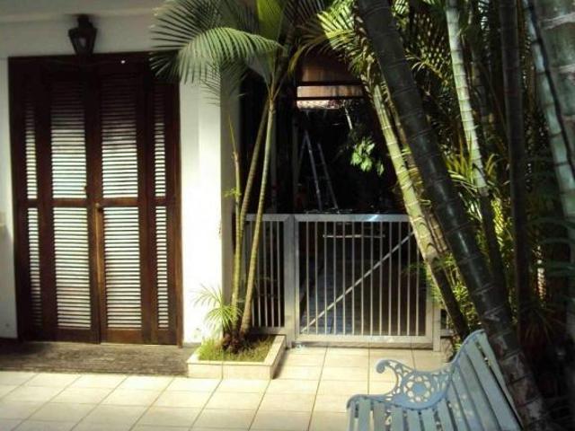 Casa no Brooklin com 160m², 3 quartos, 1 suíte, 4 vagas