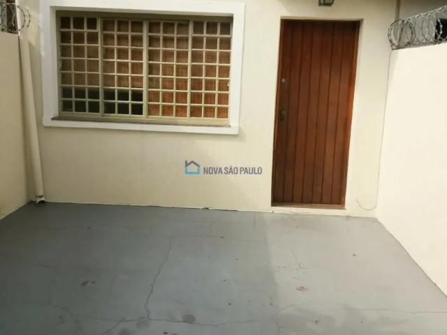 Casa no Brooklin Vila Cordeiro com 2 Quartos Quintal e 2 Vagas