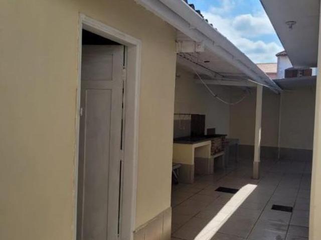 CASA NO CAIÇARA COM 3 QUARTOS E EDICULA