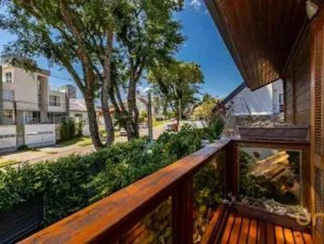 Casa no Campina Do Siqueira de 689 m² com 5 quartos