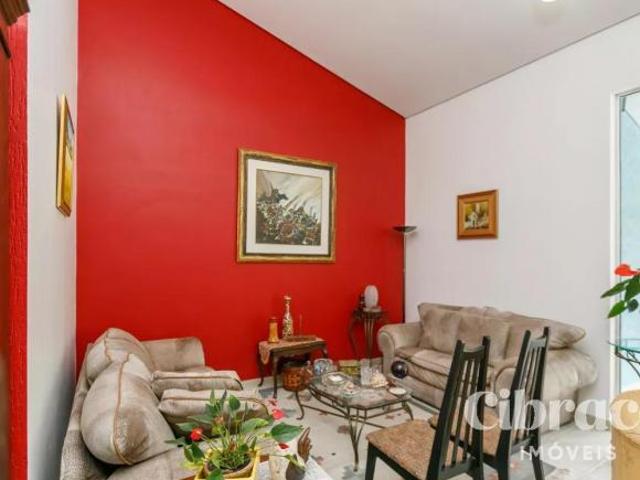 Casa no Campo Comprido, de 489,00m², com 3 quartos