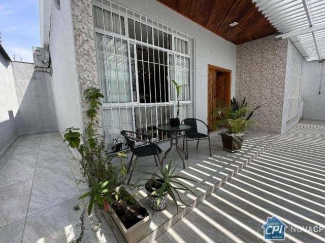 Casa no Canto do Forte 3 Suítes Alto Padrão