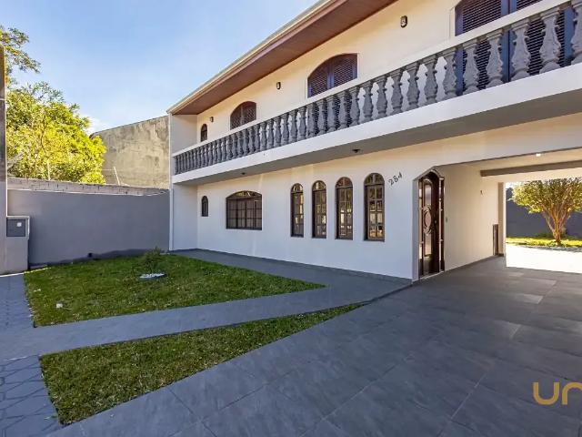 Casa no Capão Raso de 180 m² com 4 quartos