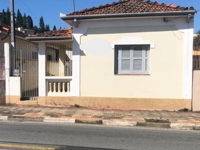 Casa no centro antiga