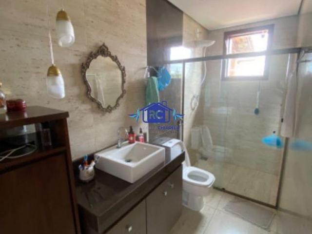 Casa No Centro Da Cidade ! Composta Por 2 vagas, 02 Salas,01 Banho Social, Jardim de inverno