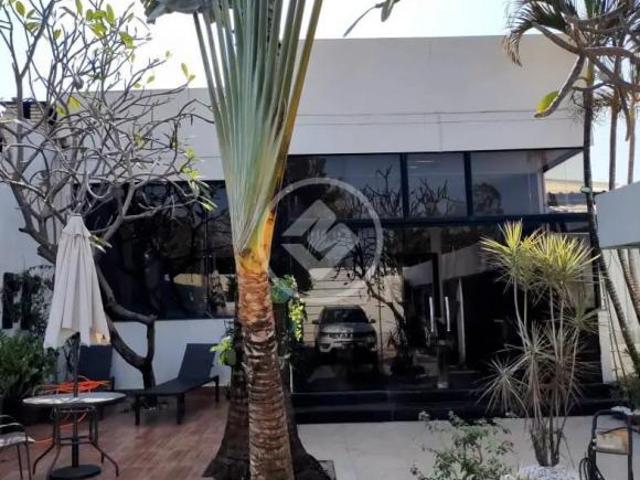 Casa no centro de Várzea Grande, 1 km do Aeroporto, casa com Piscina, quarto com banheira de hidroma