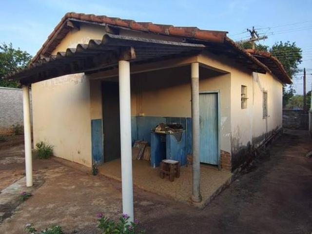 Casa no Centro de Artur Nogueira SP