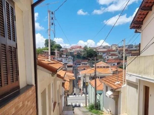 Casa no Centro de Bragança Paulista 2 dormitórios sem garagem