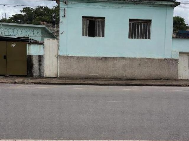 Casa no Centro de Itaúna