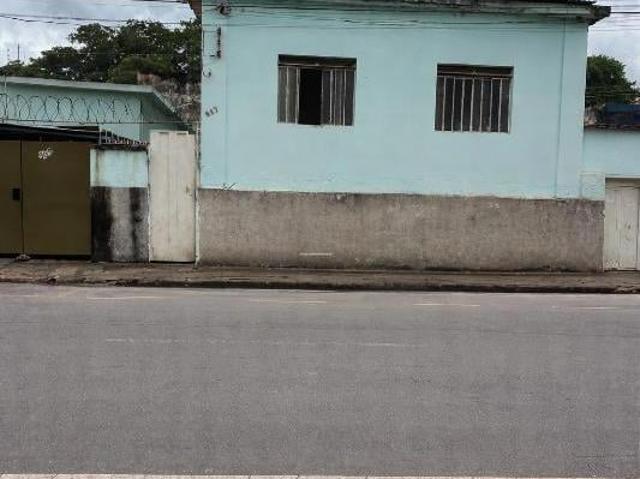 Casa no Centro de Itaúna