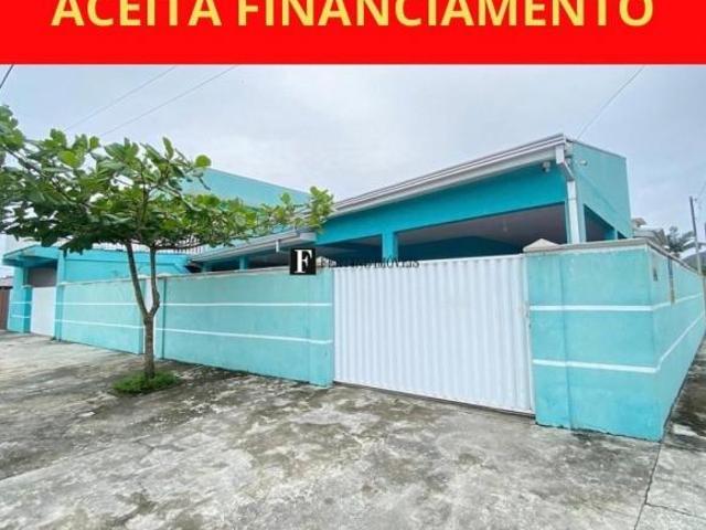 Casa no centro de Matinhos