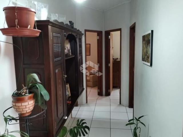 Casa no Centro de Morro Redondo, com área total de 480 m² e área privativa de 216 m². 4 dormitórios