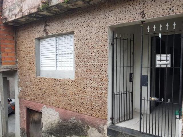 Casa no centro de Poá