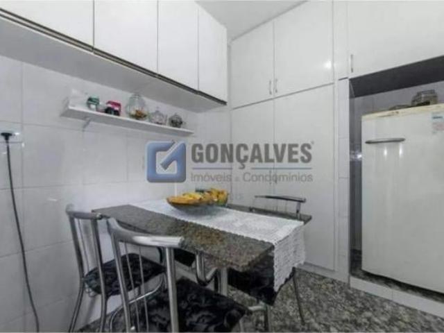 Casa no Centro de São Caetano com 84m² de terreno com 58m² de construção