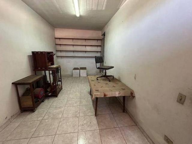 Casa no centro do Taboão! Potencial para comercial tambem!