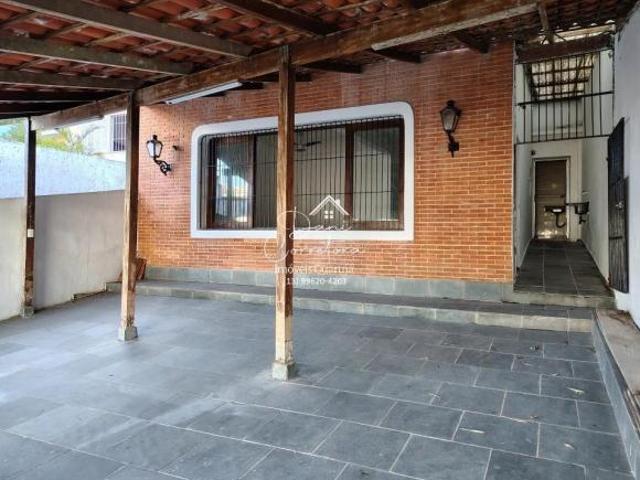 Casa no centro para locação anual Pitangueiras, Vila Maia